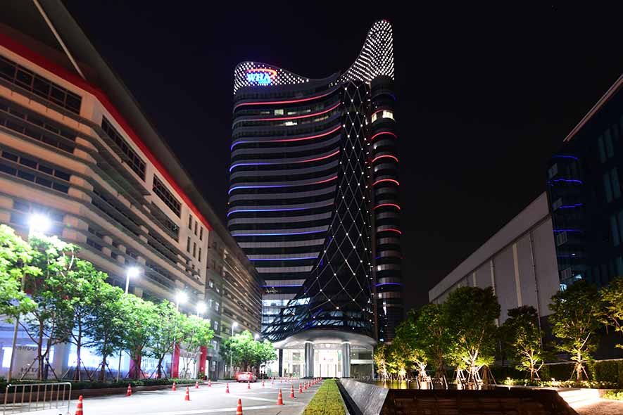 WHA Tower - Clear Lighting