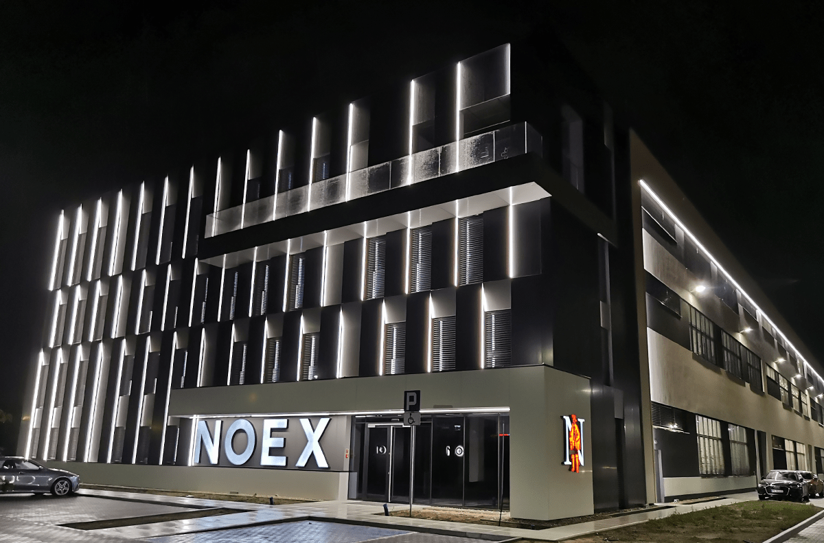 Noex Komorniki – Clear Lighting | Custom LED Neon Flex Lighting